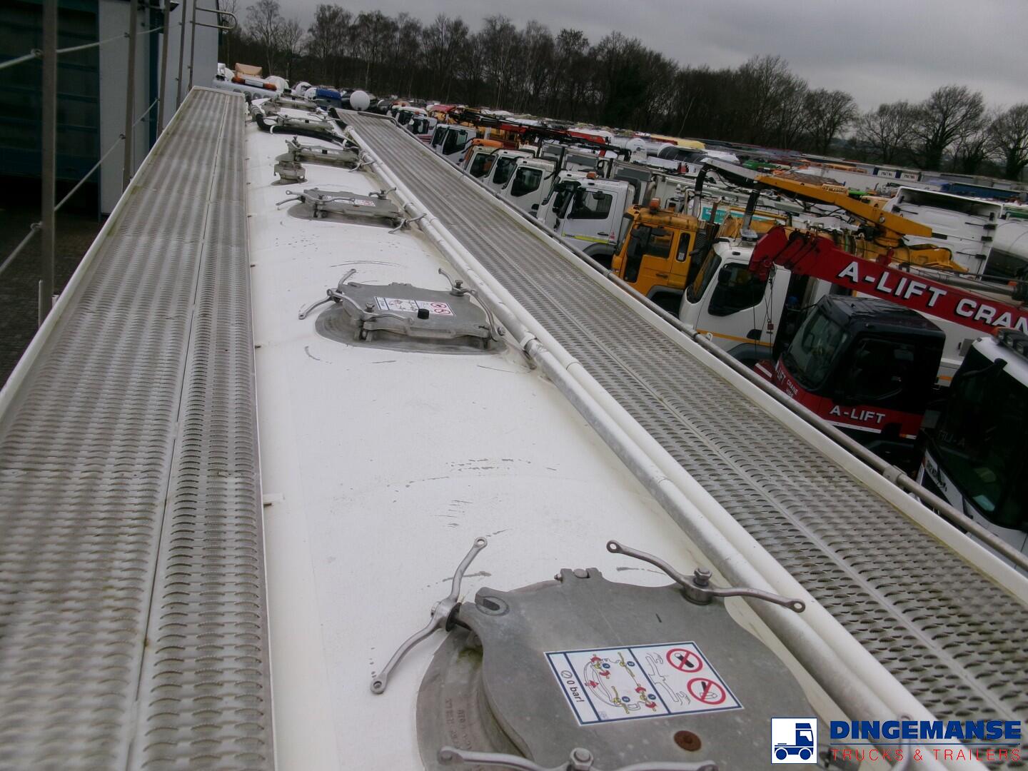 Feldbinder Powder tank alu 63 m3 (tipping) | Tankoplegger ...